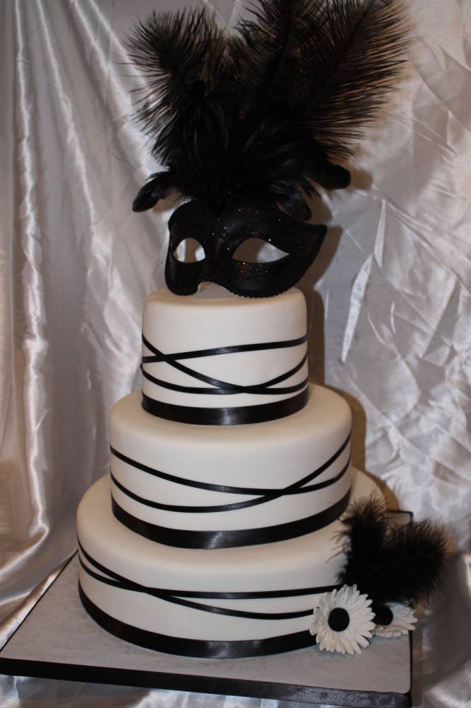 Stunning Masquerade Wedding Theme