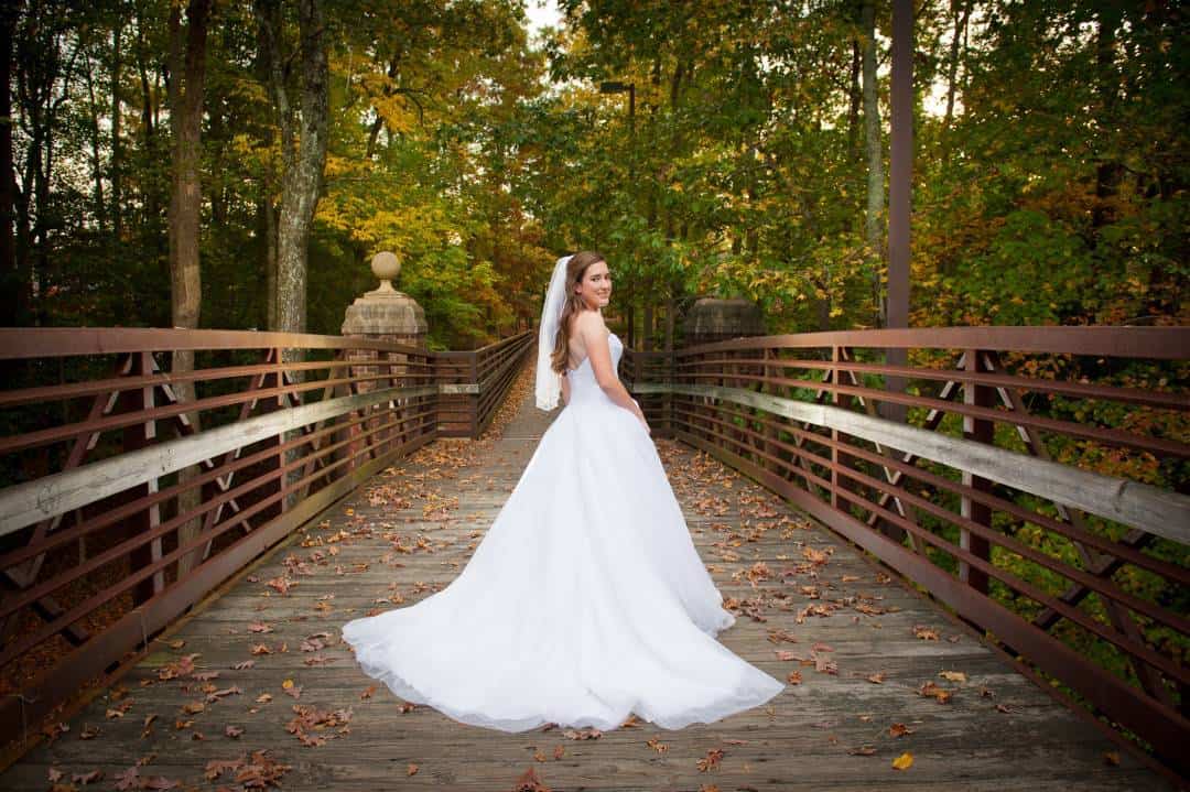Inspiration: Stunning Bridal Portrait Ideas - Inspired Bride